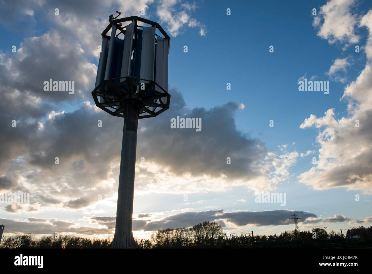 Kleine windkraftanlage hi-res stock photography and images - Alamy