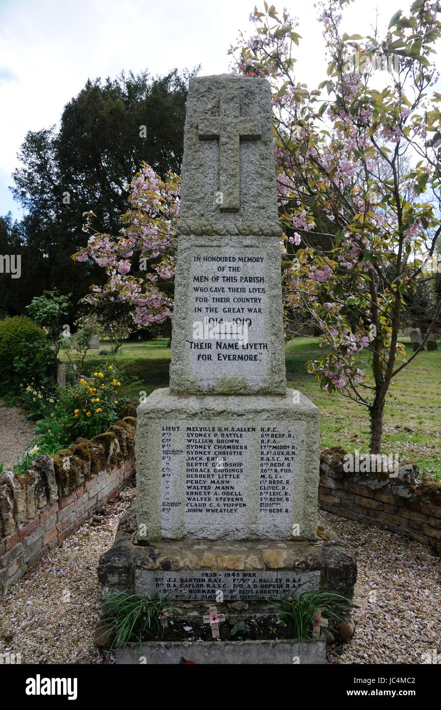 War Memorial, Blunham, Bedfordshire Stock Photo - Alamy