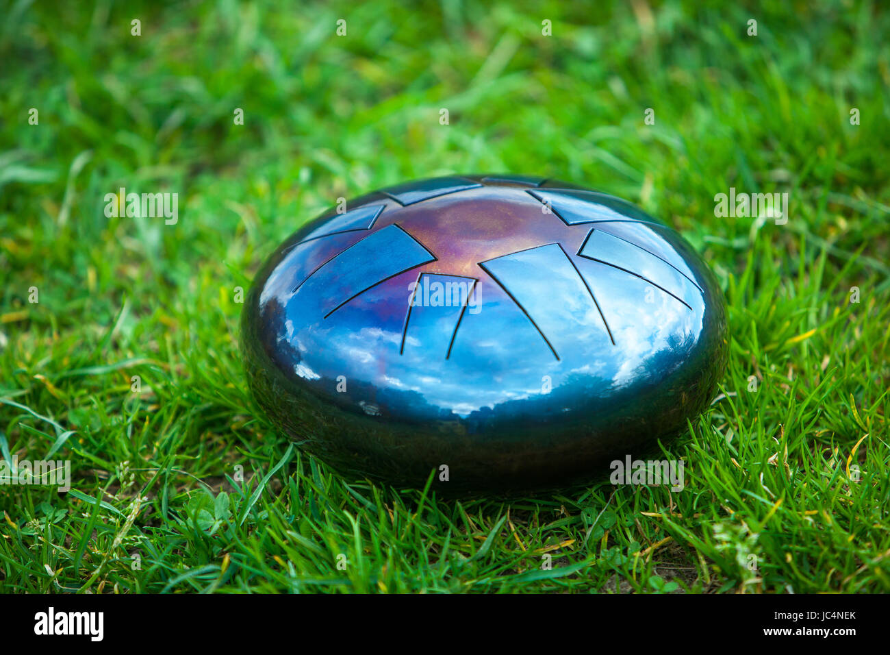 steel tongue drum, metal tongue drum, modern musical instrument Stock ...