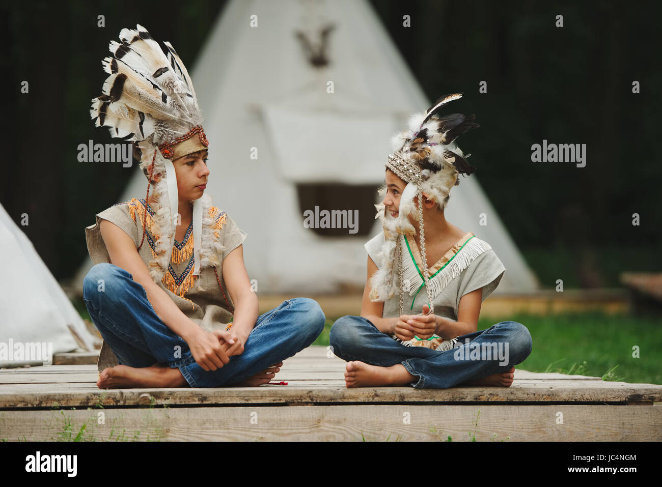 happy children playing native american Stock Photo - Alamy