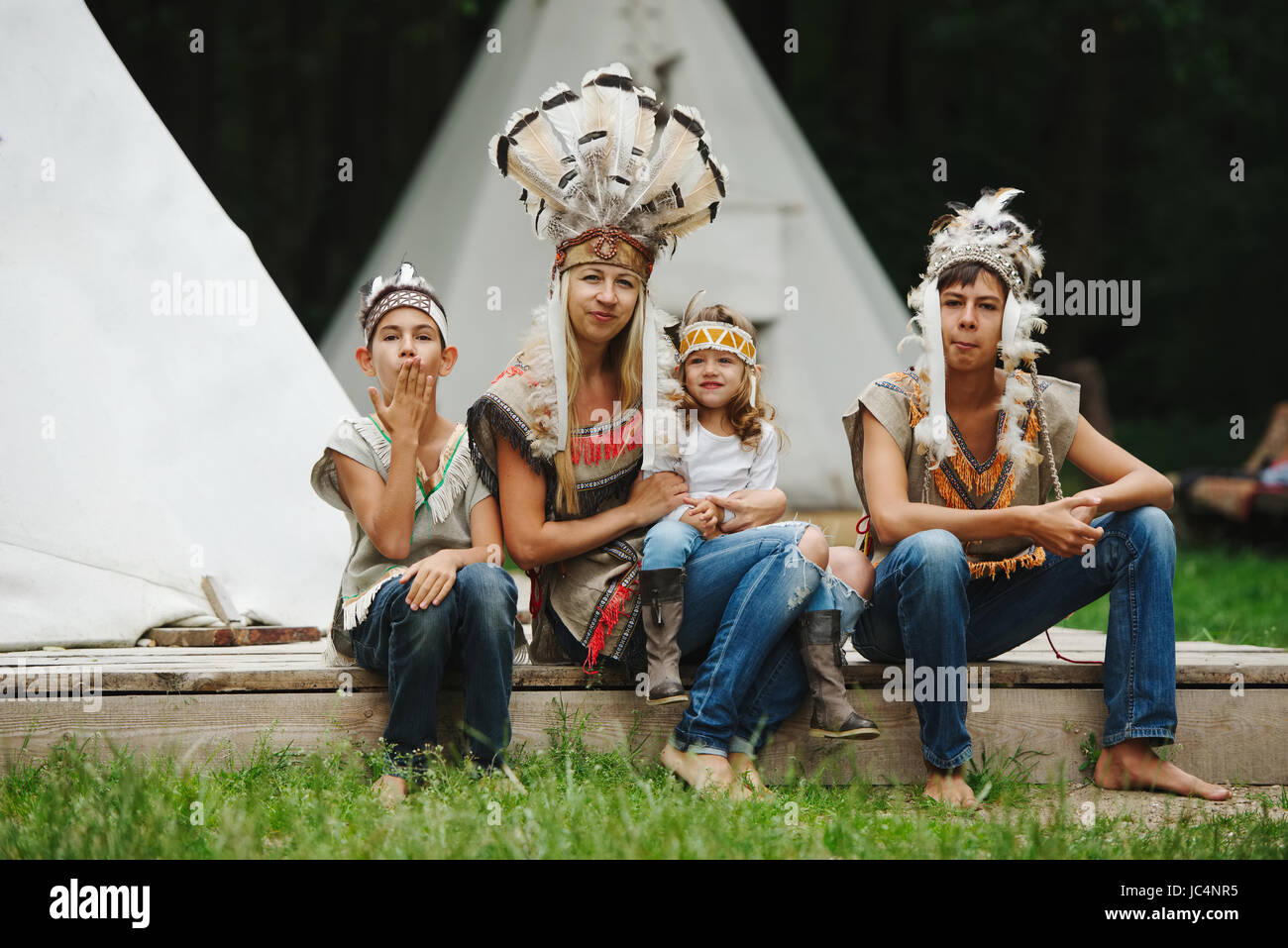 California native american kids hi-res stock photography and images - Alamy