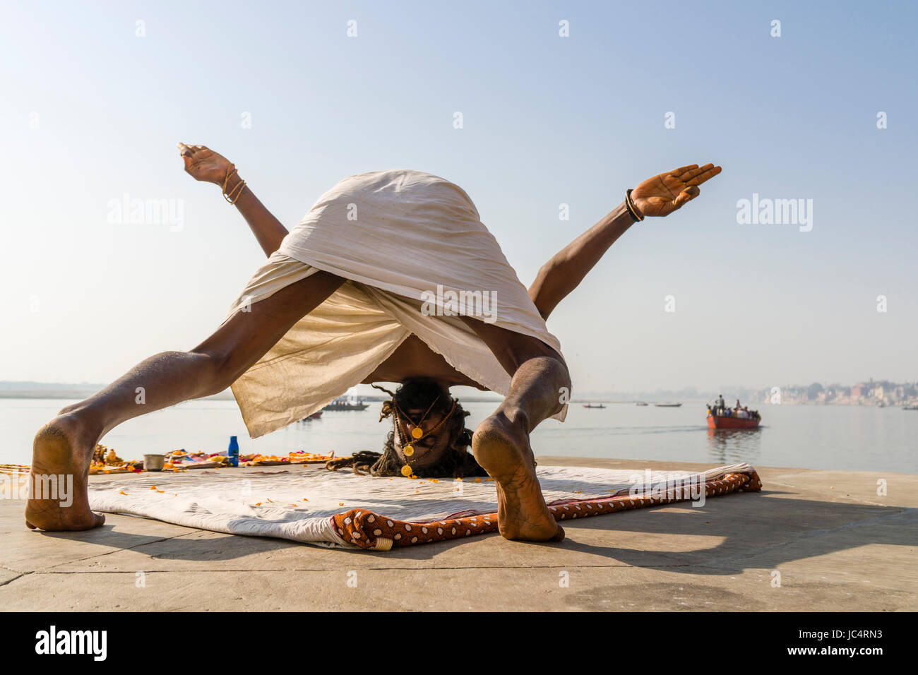 Sadhus In India High Resolution Stock Photography and Images - Alamy