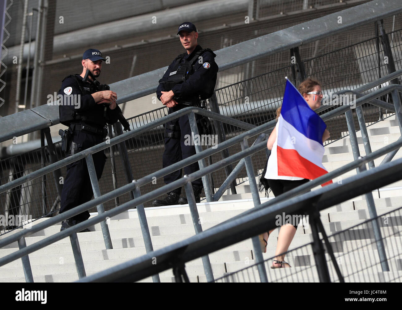 Police fans de football hi-res stock photography and images - Alamy