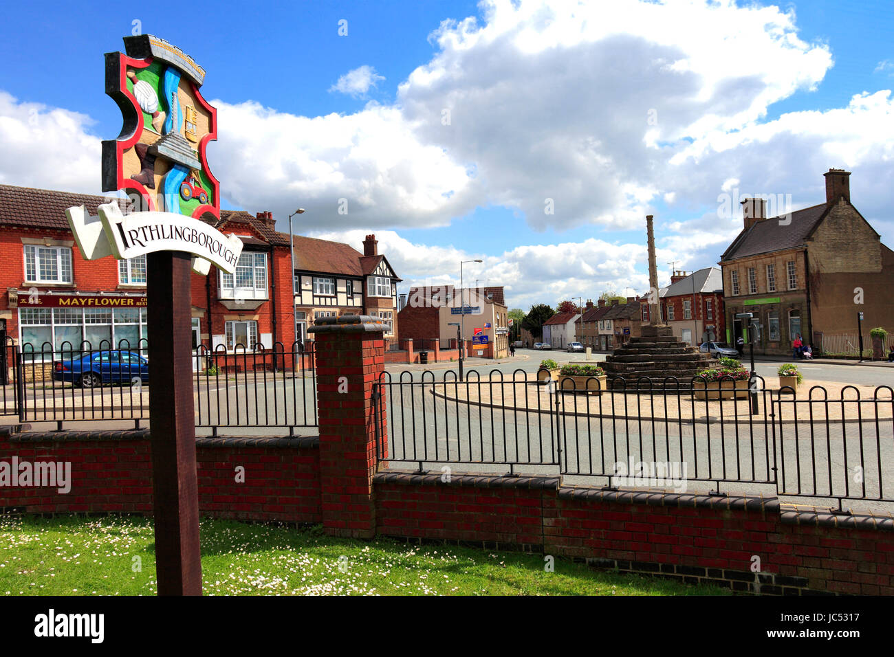 Street view of Irthlingborough Town, Northamptonshire, England, UK ...