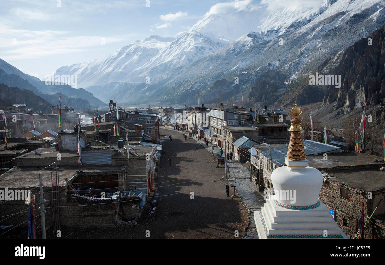 Main street Manang village, Nepal Stock Photo - Alamy