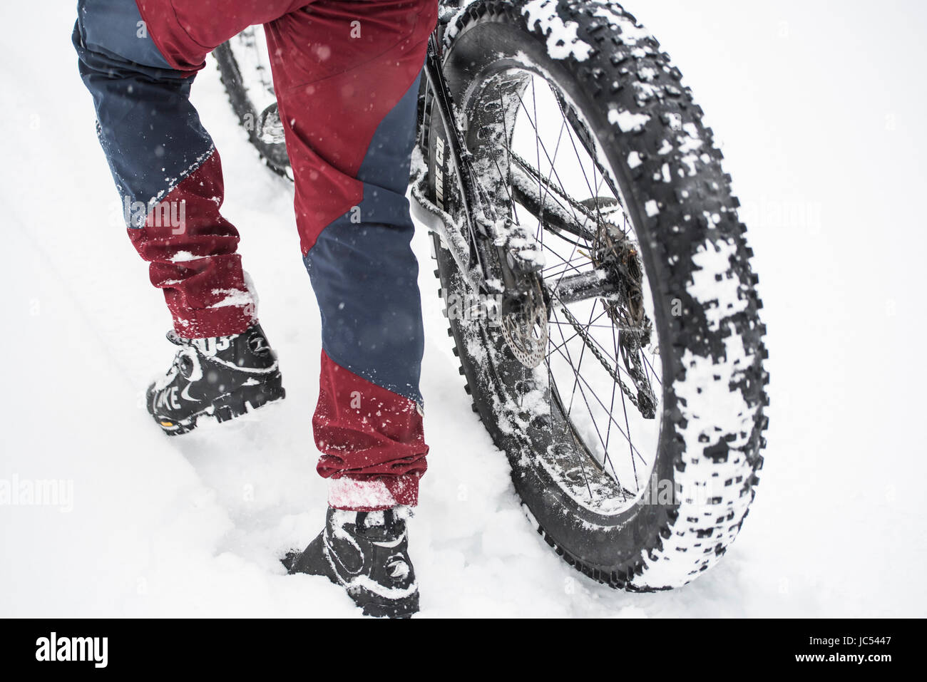 Pushing through adversity hi-res stock photography and images - Alamy