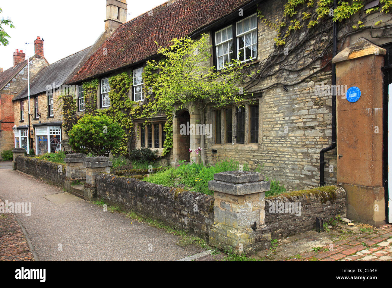 Street view of Higham Ferrers town, Northamptonshire, England, UK Stock ...
