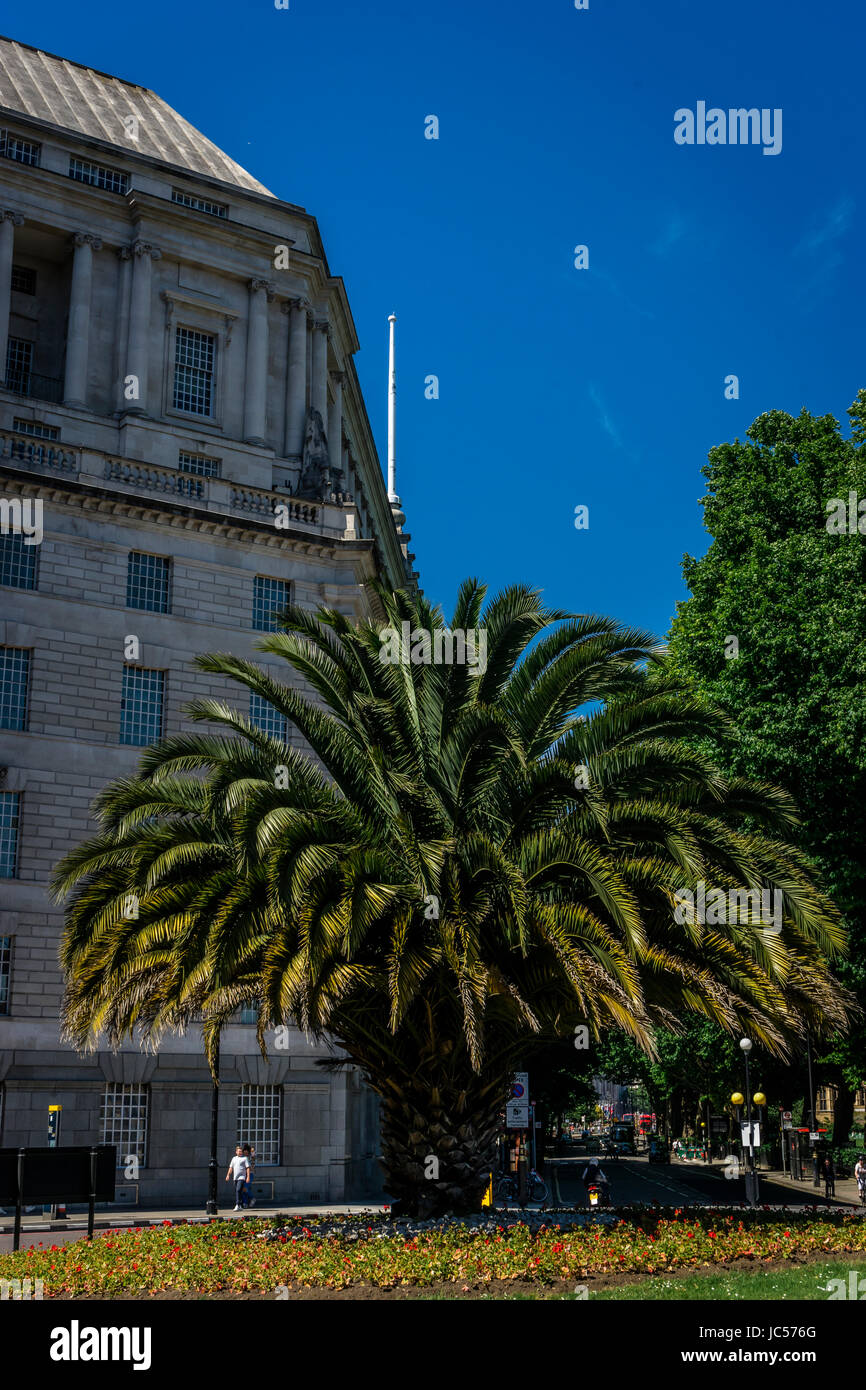 Mi5 building london millbank hi-res stock photography and images - Alamy