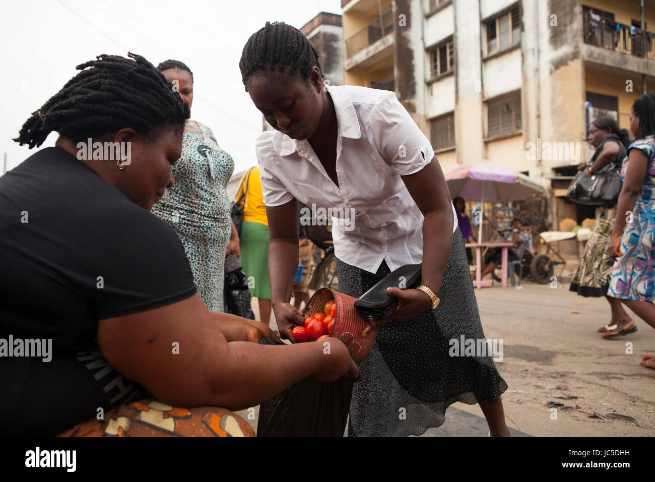Roadside traders, Nigeria, Africa Stock Photo - Alamy