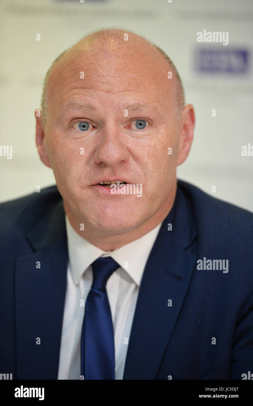Paul maskey hi-res stock photography and images - Alamy