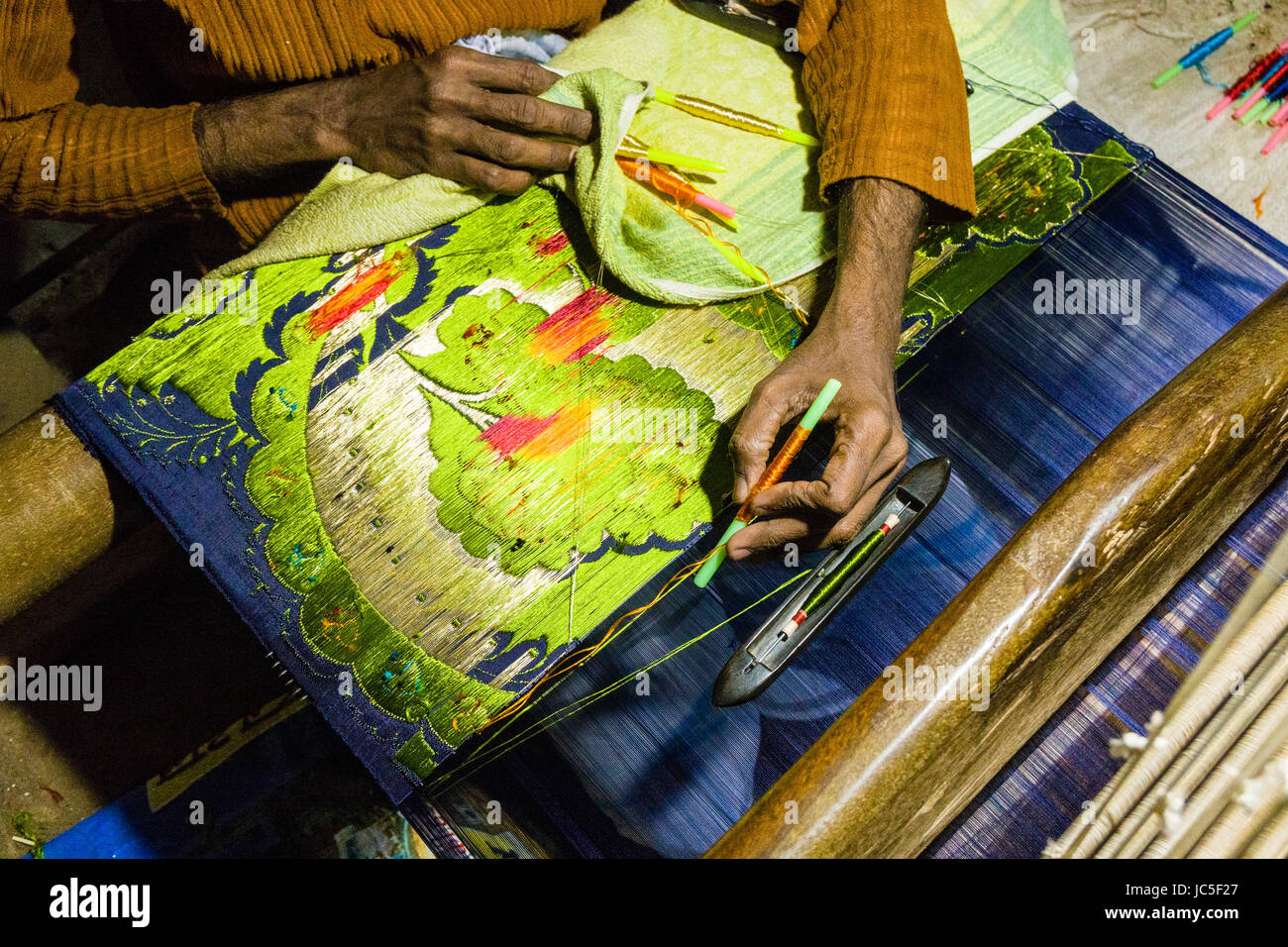 Handloom fashion hi-res stock photography and images - Alamy