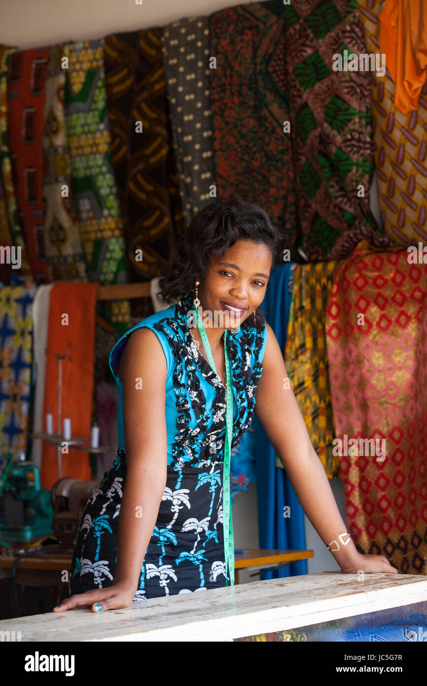 African tailor hi-res stock photography and images - Alamy