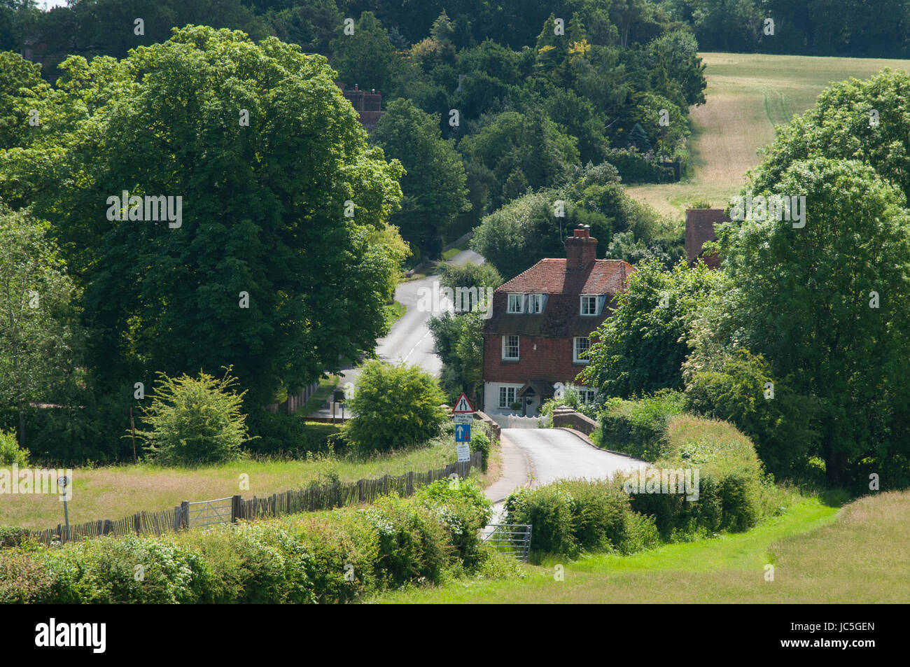 Kentish countryside hi-res stock photography and images - Alamy