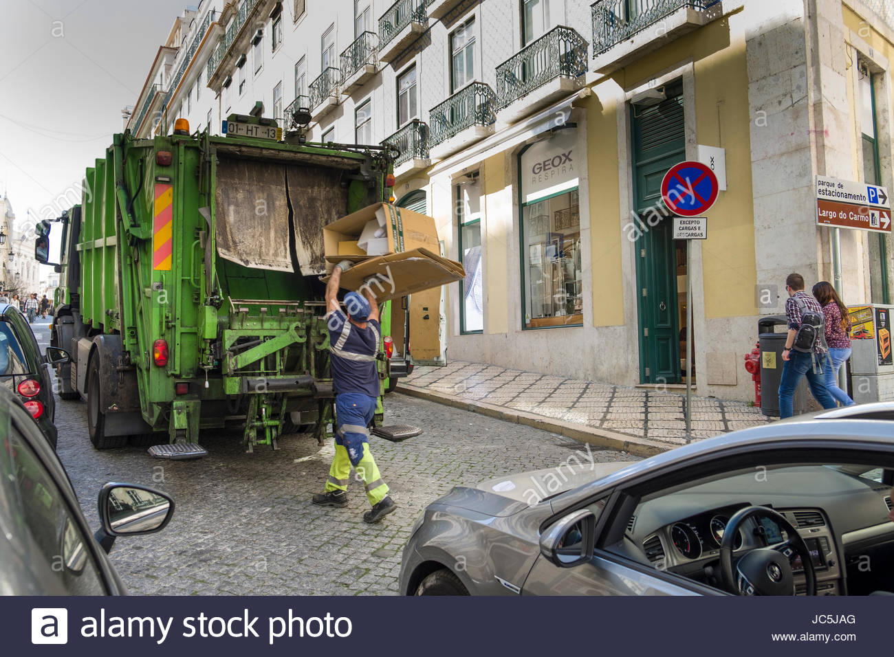 Garbage Van Stock Photos & Garbage Van Stock Images - Alamy