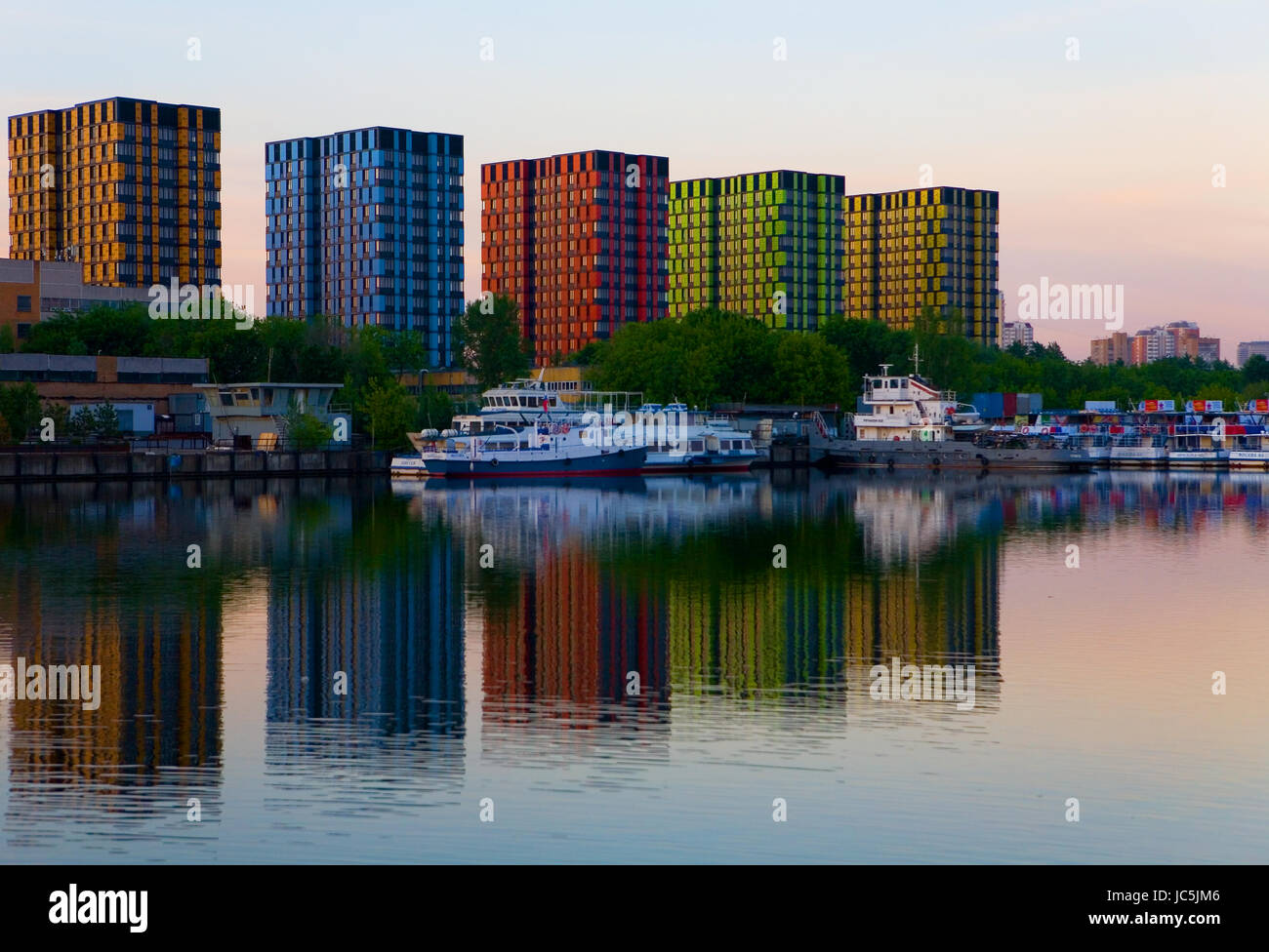 Moscow river yachts hi-res stock photography and images - Alamy