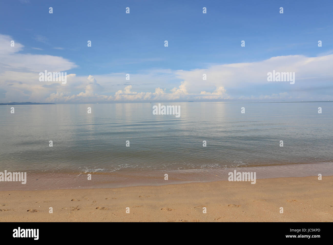 Seascape with flat sea Stock Photo - Alamy
