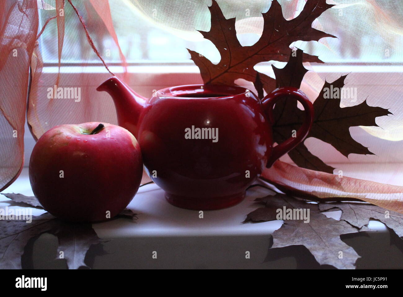 Big teapot hi-res stock photography and images - Alamy