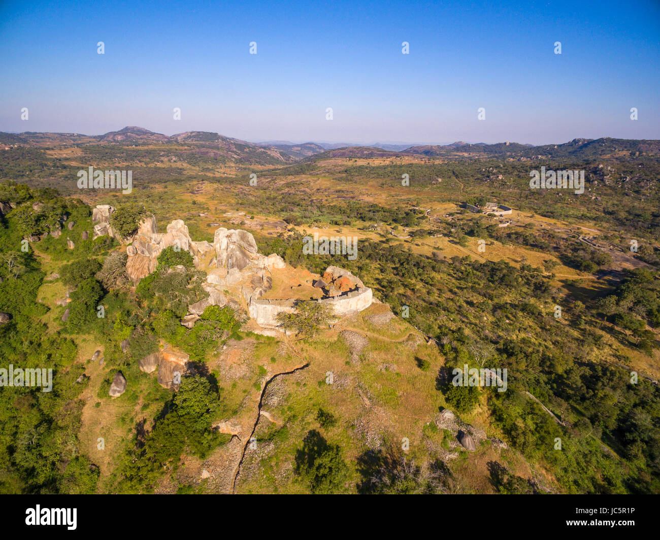 The hill complex at Great Zimbabwe Ruins Stock Photo - Alamy