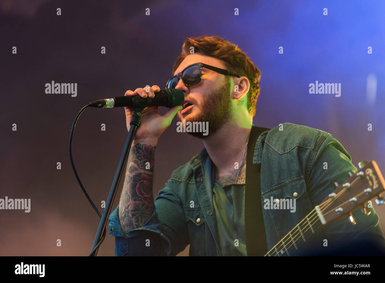 James arthur x factor 2016 hi-res stock photography and images - Alamy