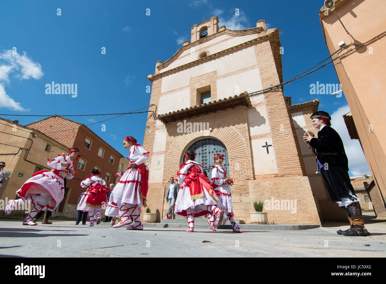 Aragon dancing hi-res stock photography and images - Alamy