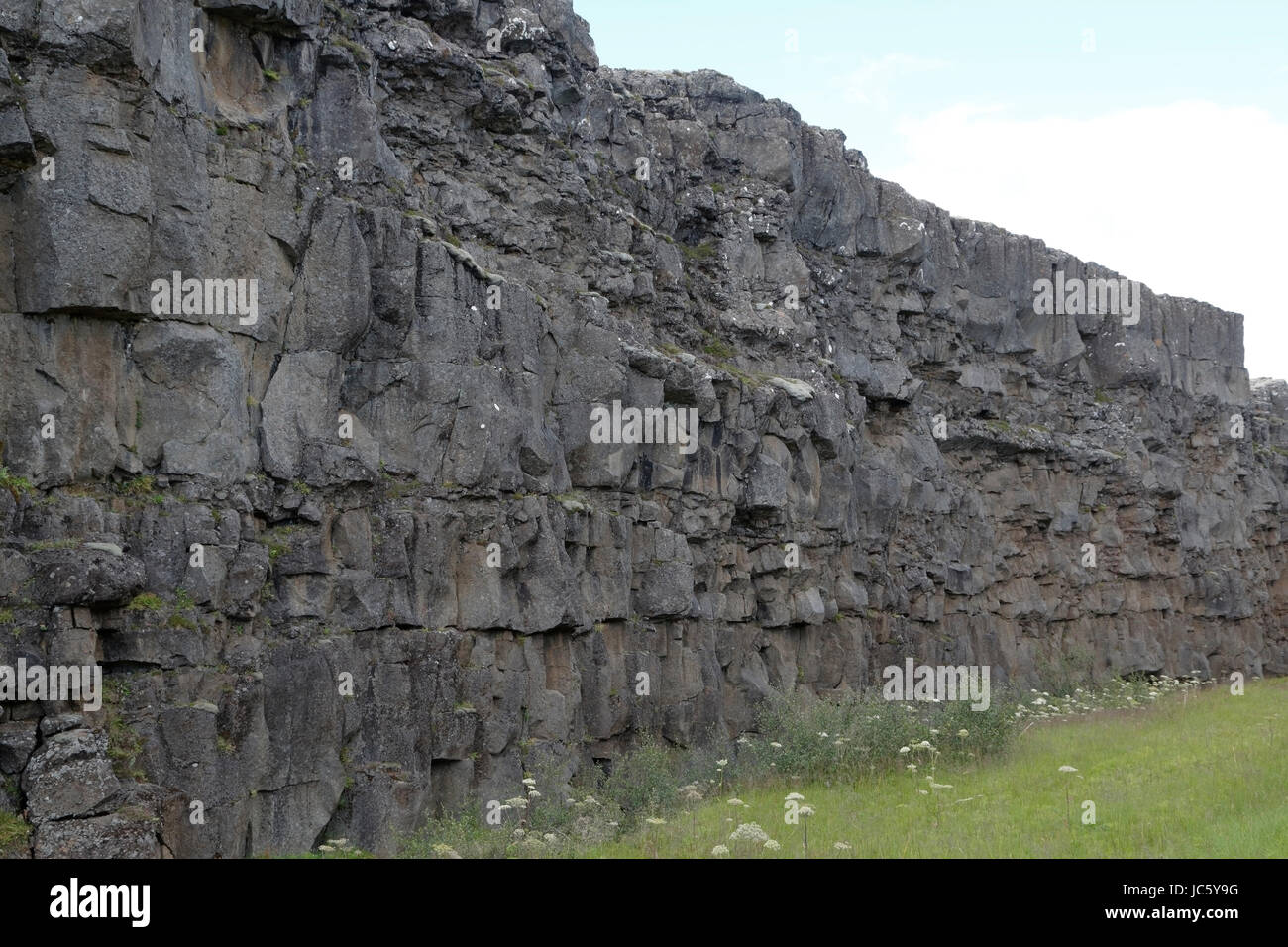 basalt formation from magma eruption and splitting of earth;s crust ...