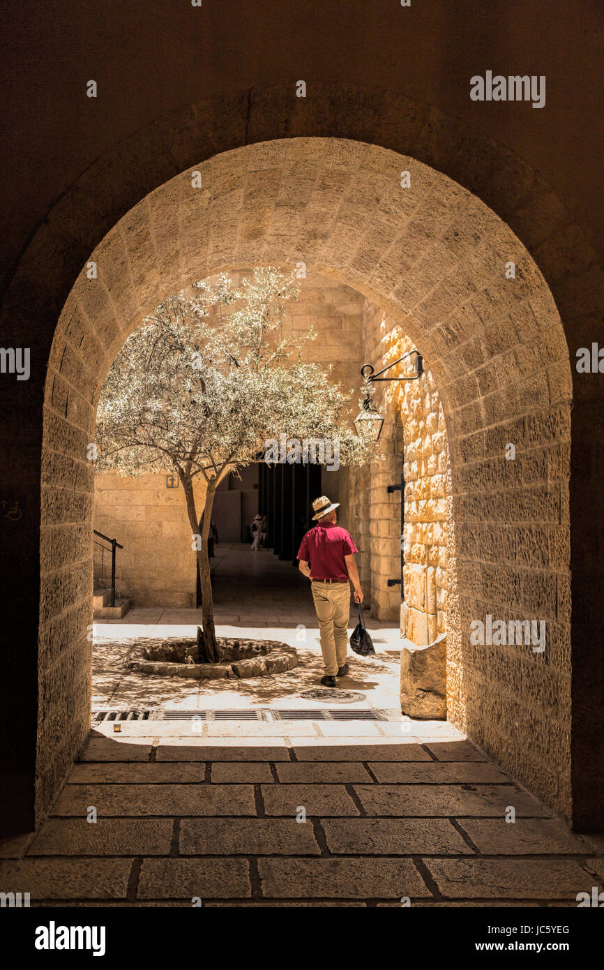 The cardo jerusalem hi-res stock photography and images - Alamy
