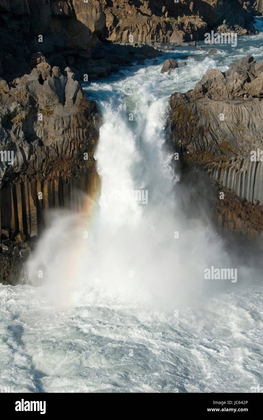 Europe, Iceland, waterfall Aldeyjarfoss, river Skjalfandafljot, in the ...