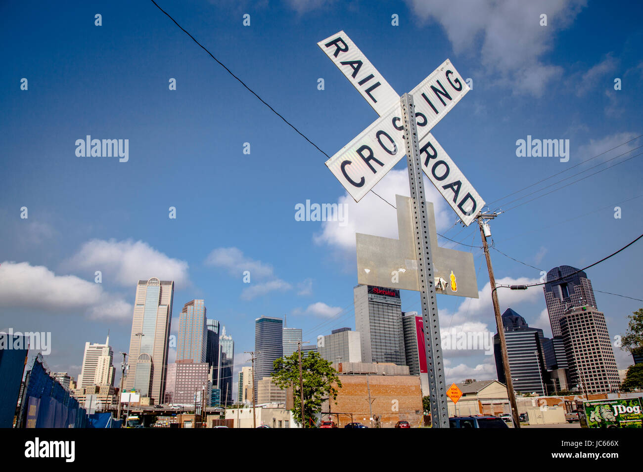 Rail Road Crossing Sign Stock Photo - Alamy