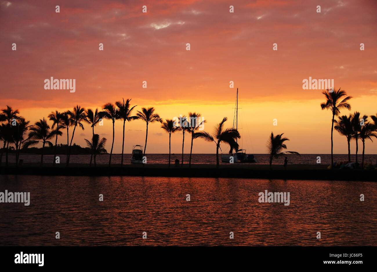 Hawaii is an island chain in the Pacific Ocean and since 1959 the 50th ...