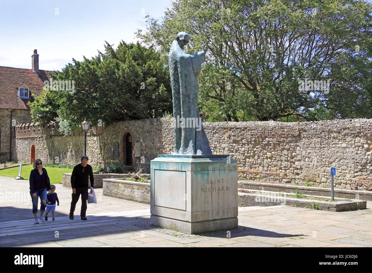 St richard of chichester hi-res stock photography and images - Alamy