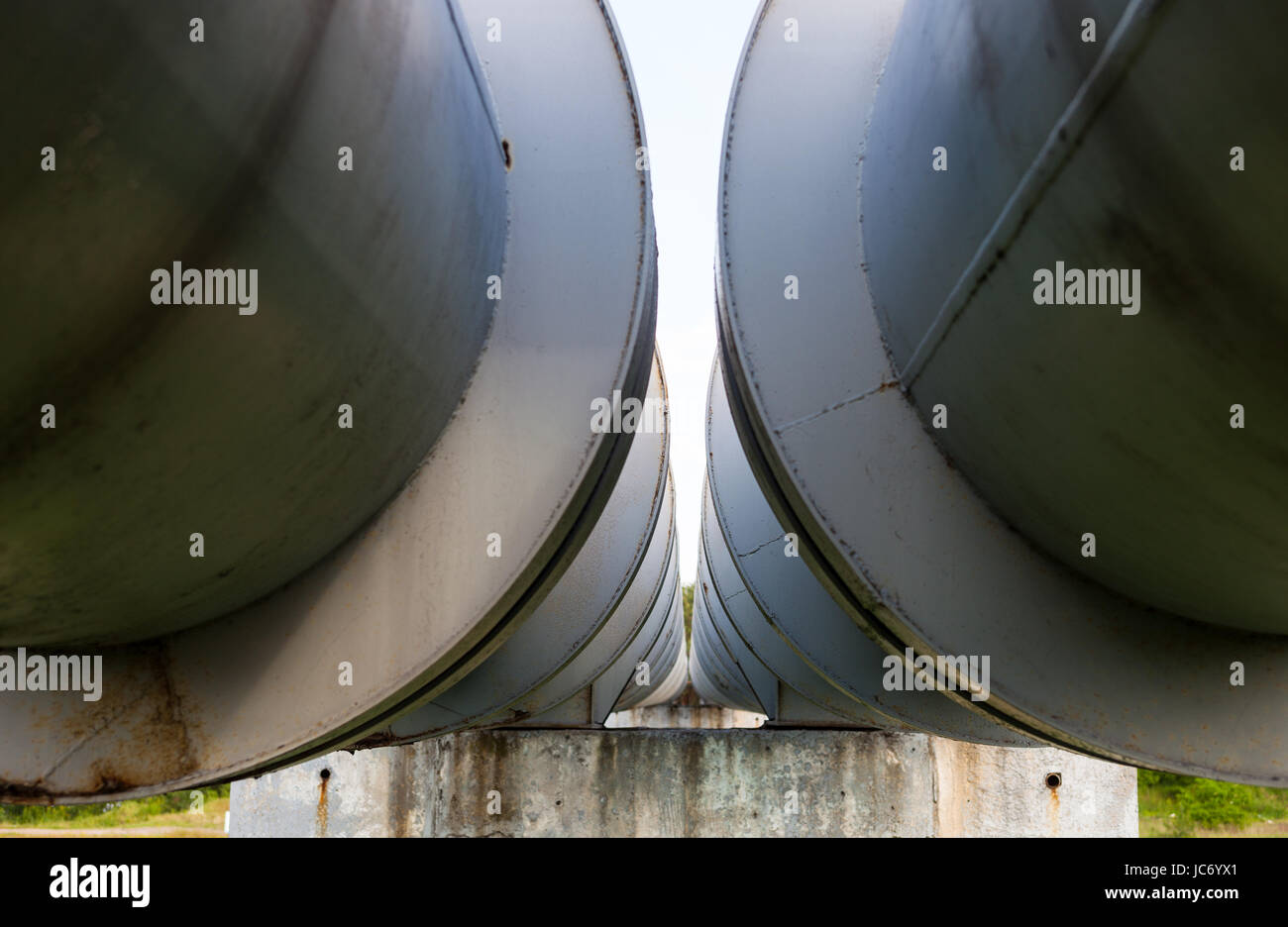 Elevated piping hi-res stock photography and images - Alamy