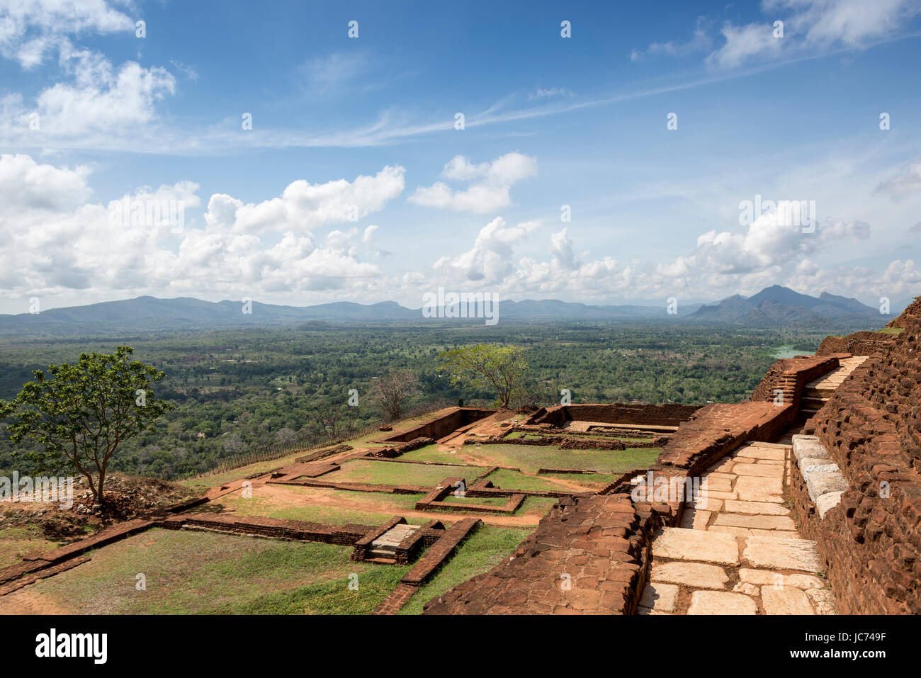 Site of the ancient palace of Sri Lanka Stock Photo - Alamy