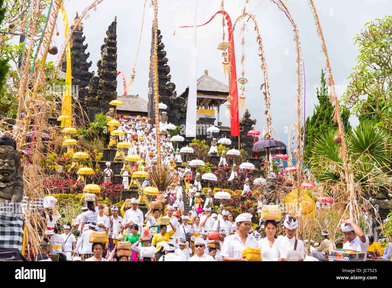 Balinese holy procession hi-res stock photography and images - Alamy