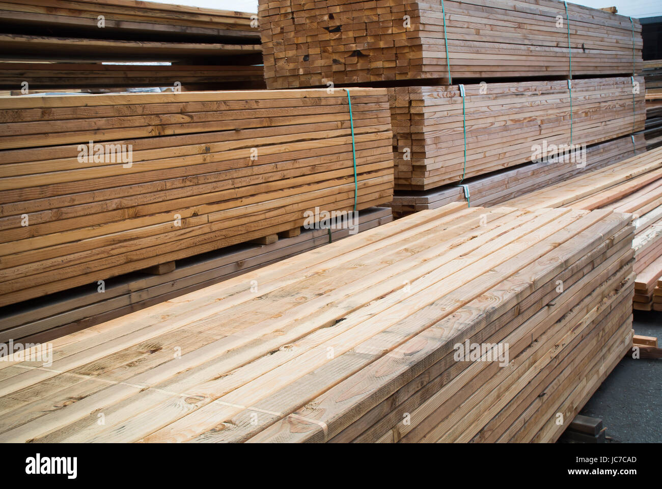 Stacked lumber lumber yard hi-res stock photography and images - Alamy