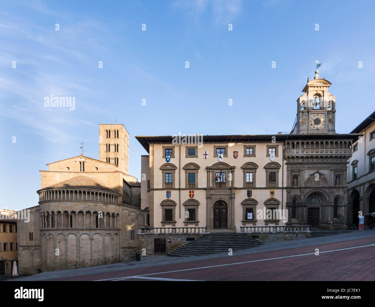 The northwest side of the Main Square: Exterior of the apse of Santa ...