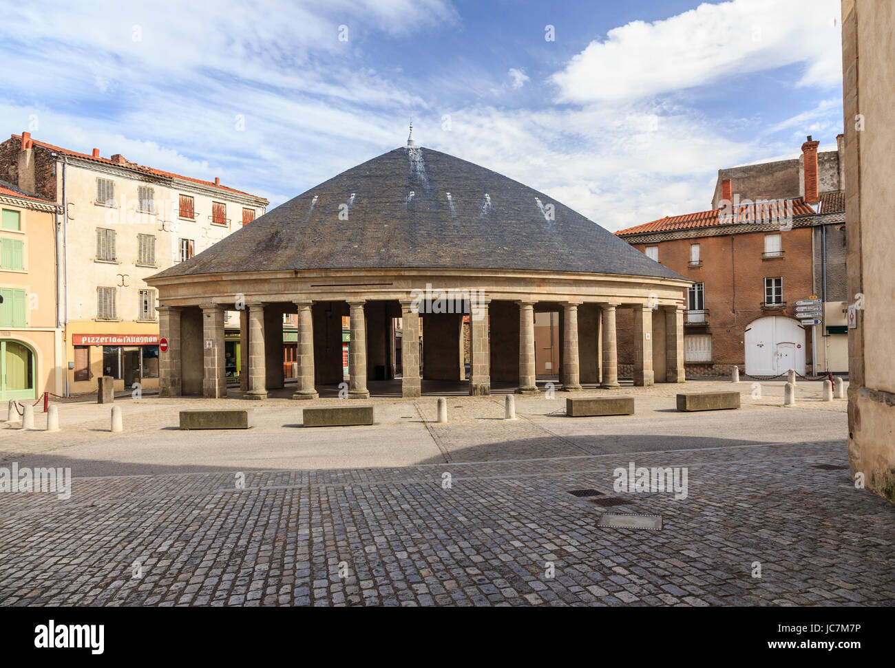 France, Haute-Loire (43), Lempdes-sur-Allagnon, les Halles // France ...