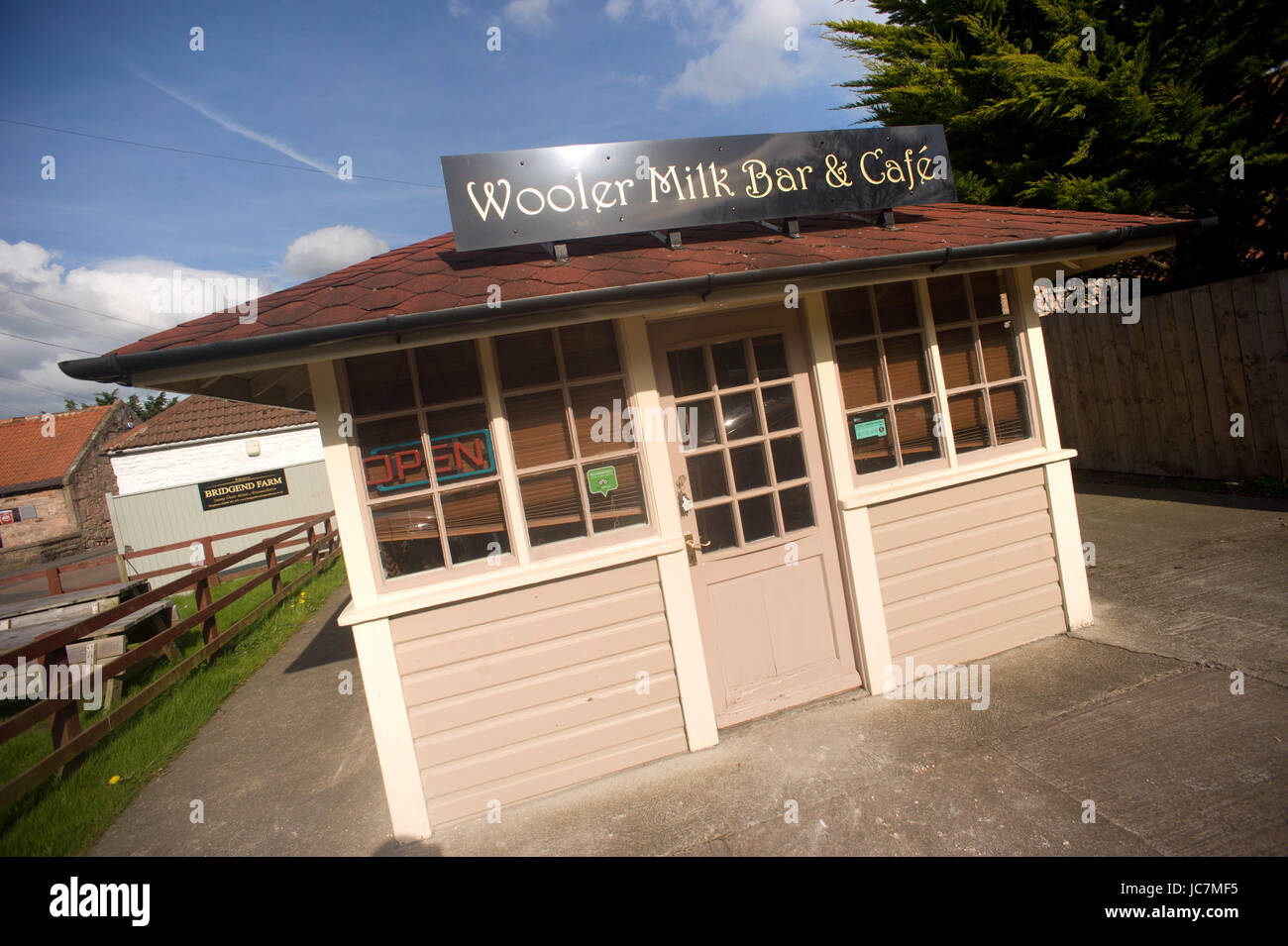 Milk bar england hi-res stock photography and images - Alamy
