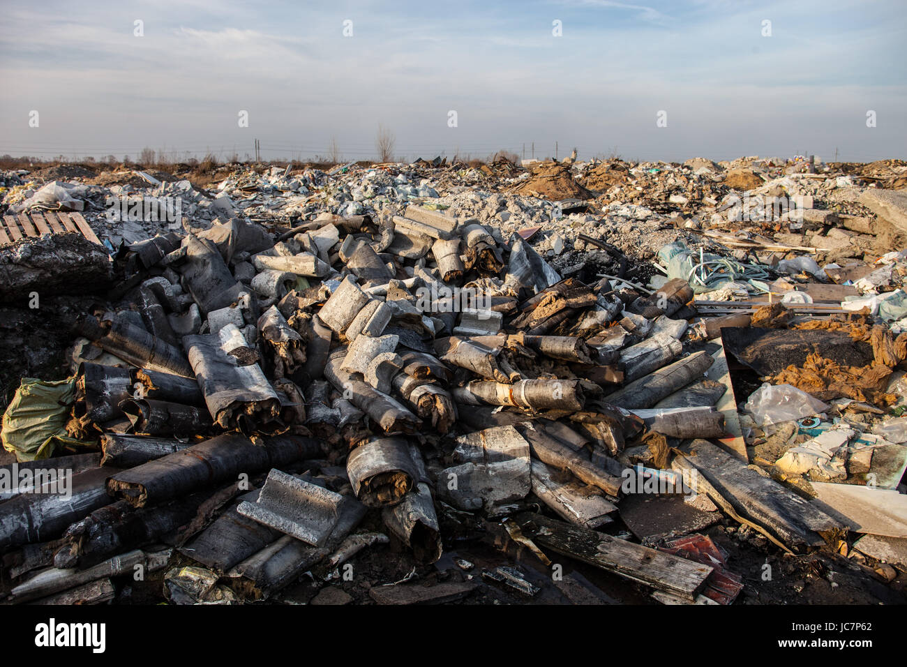 Piles of garbage on the city landfill Stock Photo - Alamy
