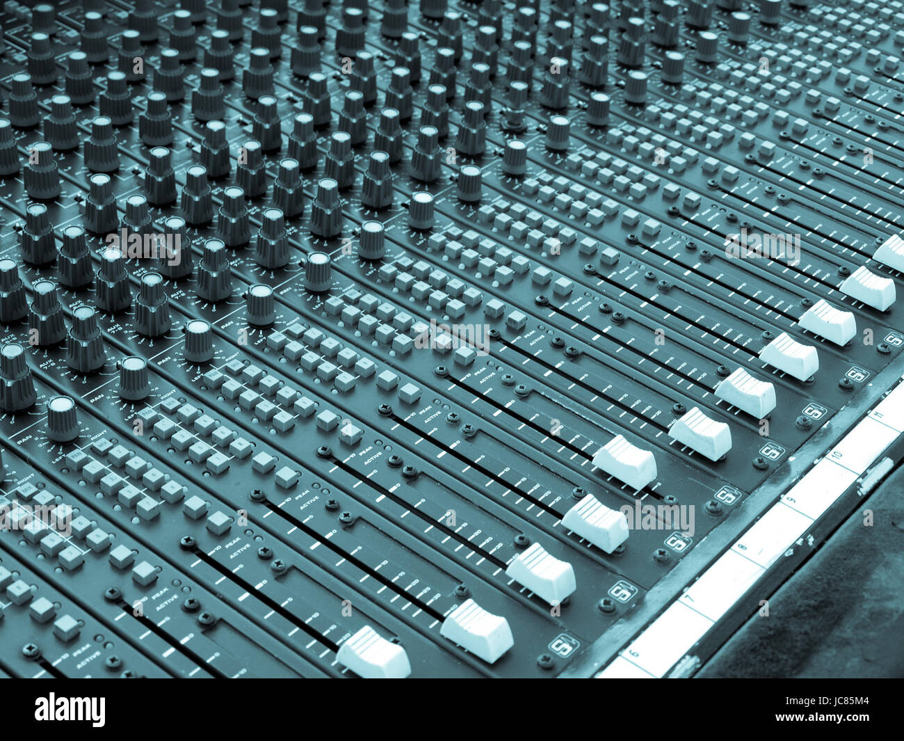 Soundboard cool hi-res stock photography and images - Alamy