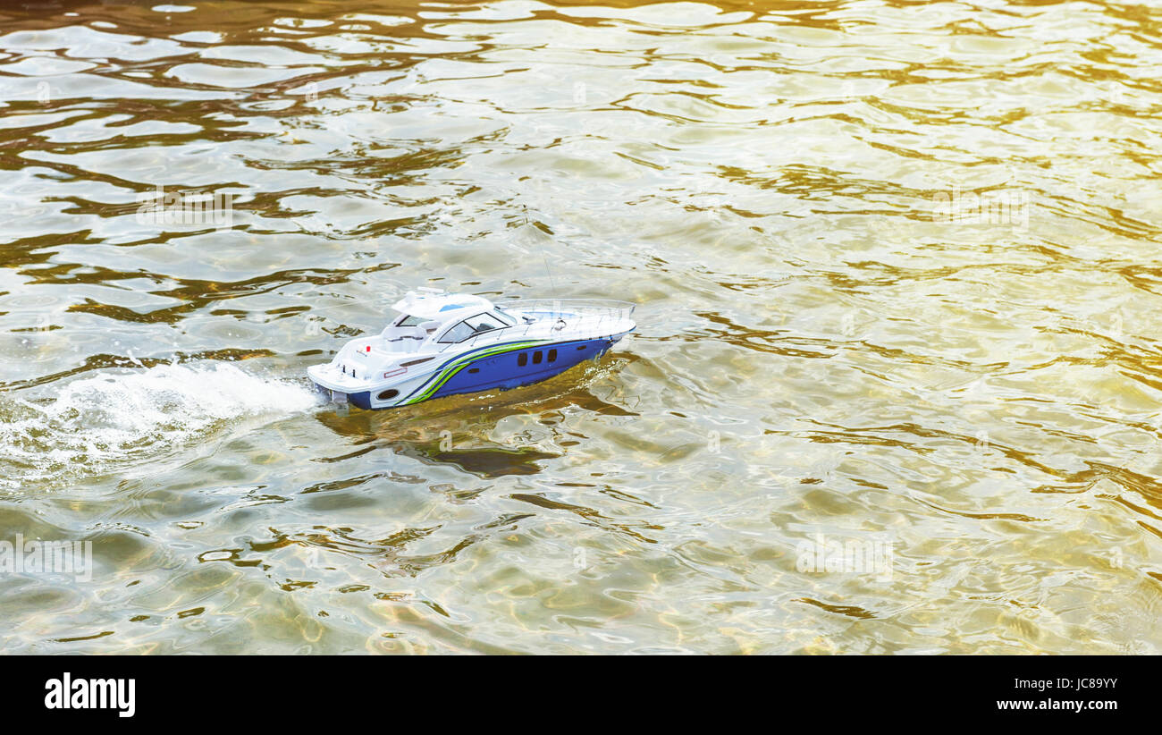 Floating solar sea hi-res stock photography and images - Alamy