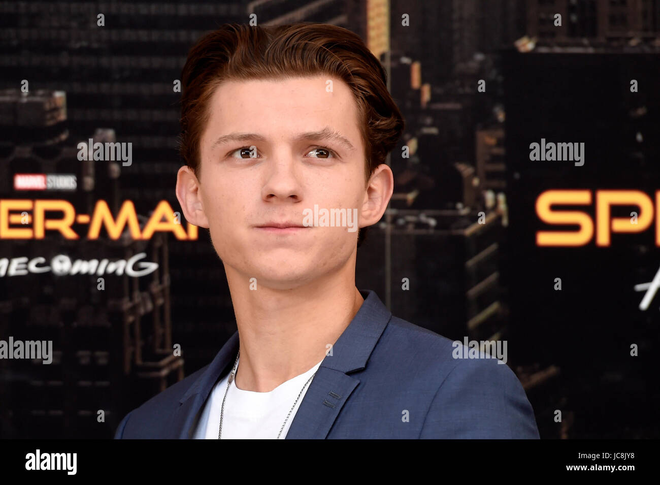 Tom holland spiderman hi-res stock photography and images - Alamy