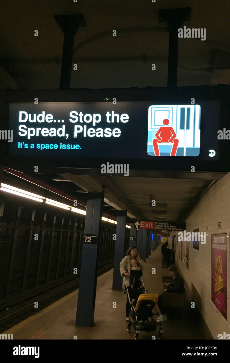 Manspreading hi-res stock photography and images - Alamy