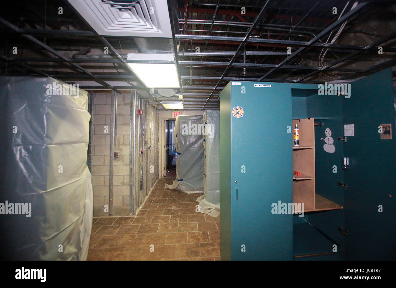 Bunk room hi-res stock photography and images - Alamy