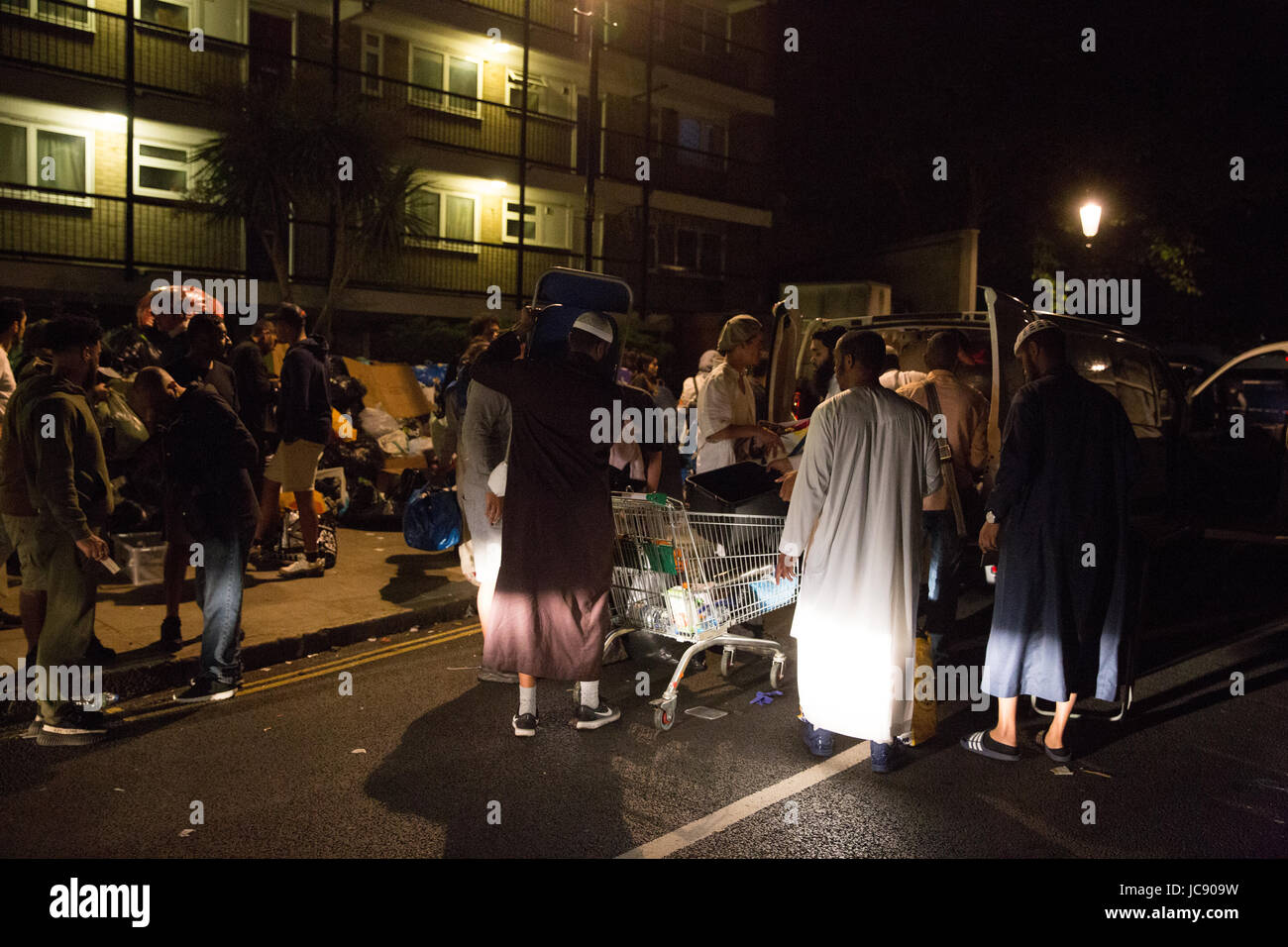 West london mosque hi-res stock photography and images - Alamy