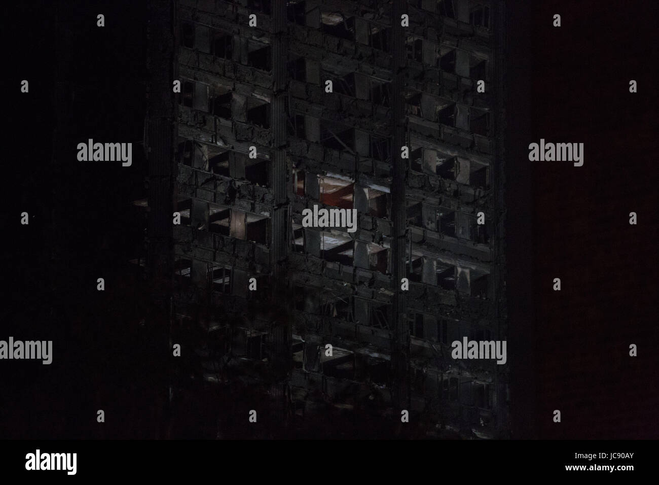 Grenfell tower cladding before fire hi-res stock photography and images ...