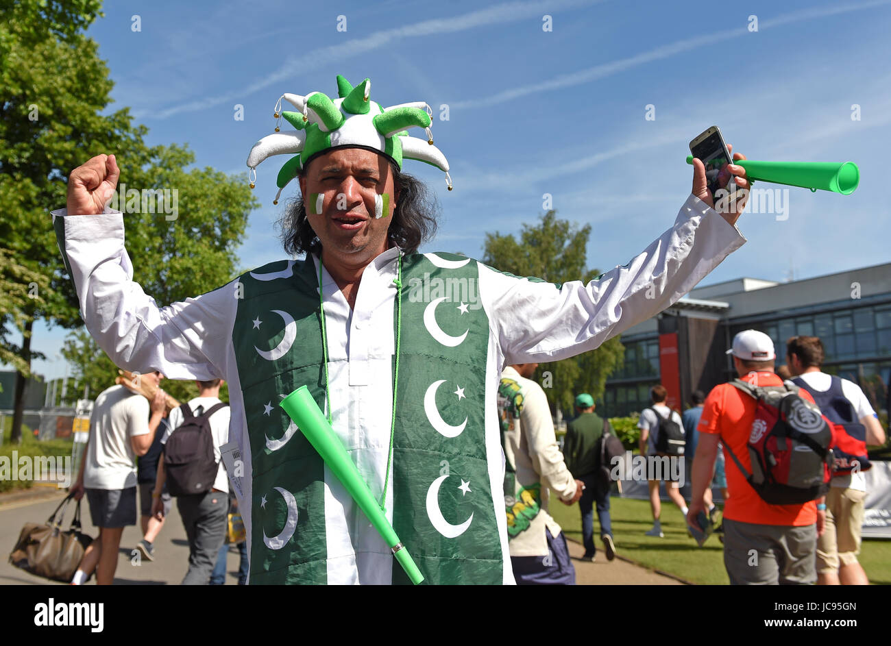 A Pakistan fan shows his support before the ICC Champions Trophy, semi ...