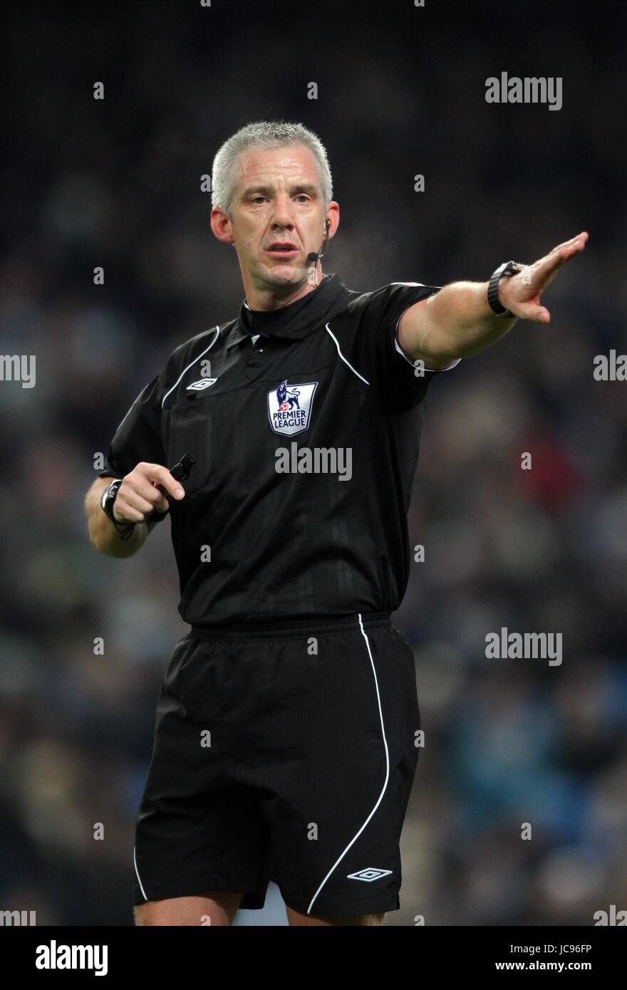 Referee Chris Foy High Resolution Stock Photography and Images - Alamy