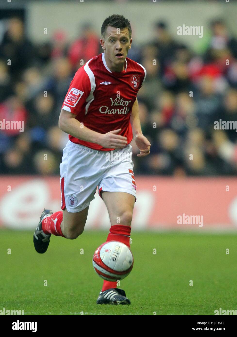 NICKY SHOREY NOTTINGHAM FOREST FC CITY GROUND NOTTINGHAM ENGLAND 16 ...