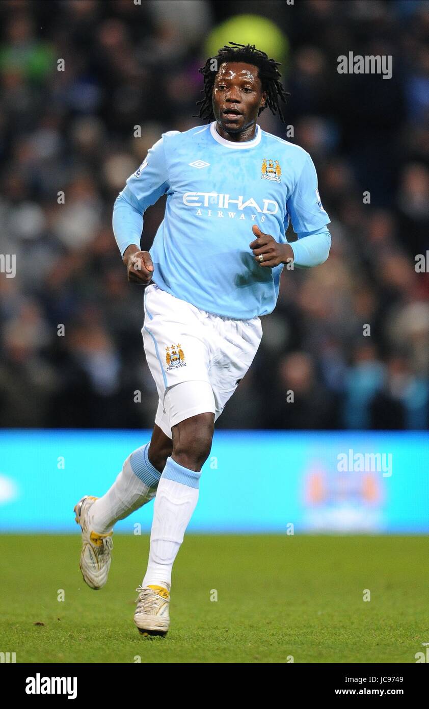 BENJANI MWARUWARI MANCHESTER CITY FC CITY OF MANCHESTER STADIUM ...