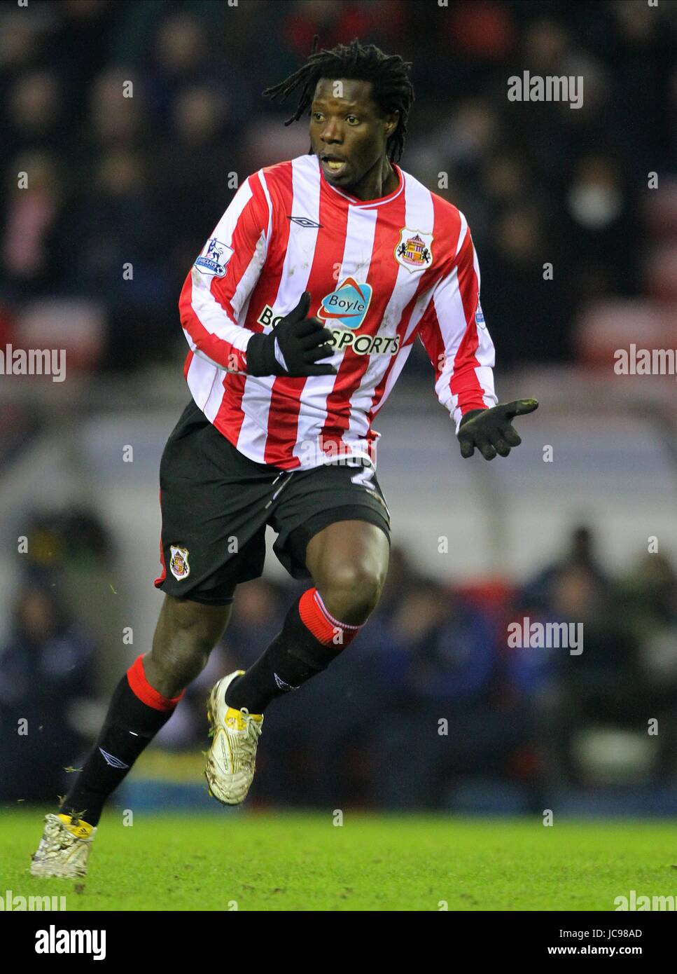 MWARUWARI BENJANI SUNDERLAND FC STADIUM OF LIGHT SUNDERLAND ENGLAND 06 ...